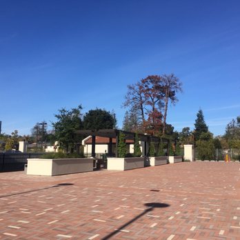 SPRINGLINE - Updated September 2025 - 92 Photos & 26 Reviews - 1300 El ...