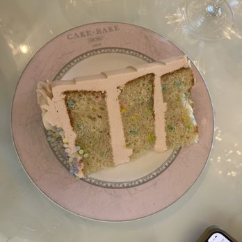 THE CAKE BAKE SHOP BY GWENDOLYN ROGERS-BROAD RIPPLE VILLAGE - Updated ...