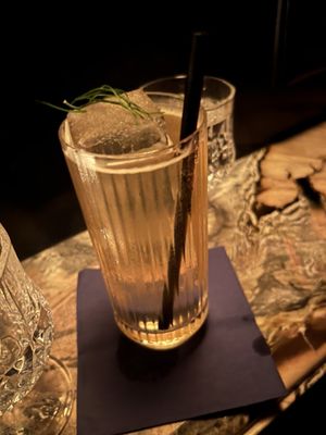 LOBBY - Updated October 2025 - 59 Photos & 20 Reviews - 1032 Queen ...