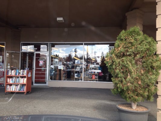 2ND LOOK BOOKS - Updated December 2025 - 17 Photos & 23 Reviews - 2829 ...