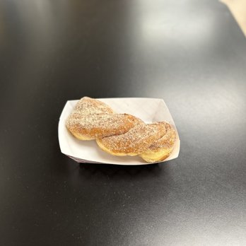 DONUT PARADE - Updated June 2024 - 117 Photos & 174 Reviews - 2152 N ...