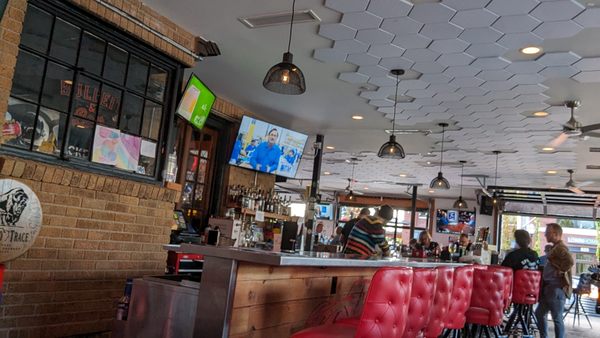 ADA GARAGE BAR & GRILL - Updated December 2025 - 54 Photos & 57 Reviews ...