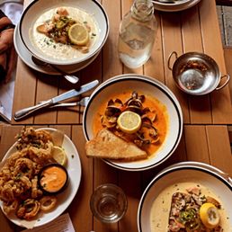 VON’S 1000 SPIRITS - Updated October 2025 - 4705 Photos & 3806 Reviews ...