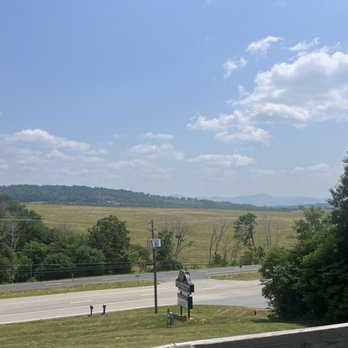 DEVILS BACKBONE BREWING COMPANY - Updated July 2024 - 230 Photos & 180 ...