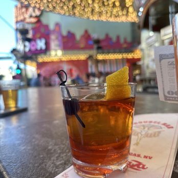 CAROUSEL BAR - Updated March 2025 - 81 Photos & 25 Reviews - 1 Main St ...