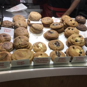 BEN’S COOKIES - 99 Photos & 160 Reviews - 13A The Piazza, London ...