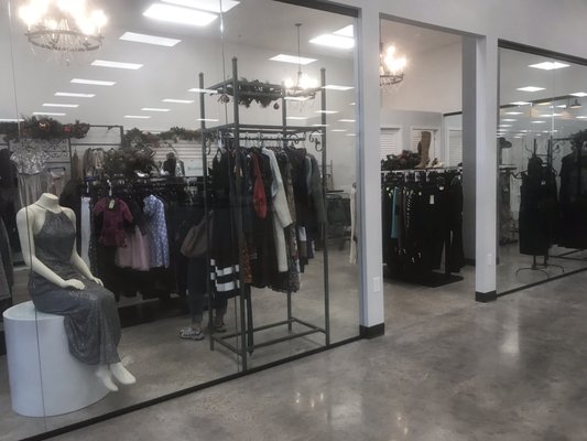 THE HAND ME UP SHOP - 17 Photos & 25 Reviews - 536 Sawdust Rd, Spring ...