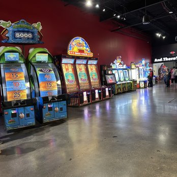 SCENE75 ENTERTAINMENT CENTER | DAYTON - Updated March 2025 - 77 Photos ...