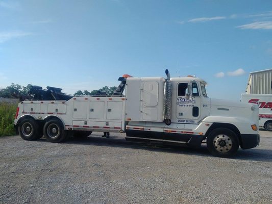 TAYLOR TRUCK & AUTO REPAIR & TOWING - Updated December 2025 - 14 Photos ...