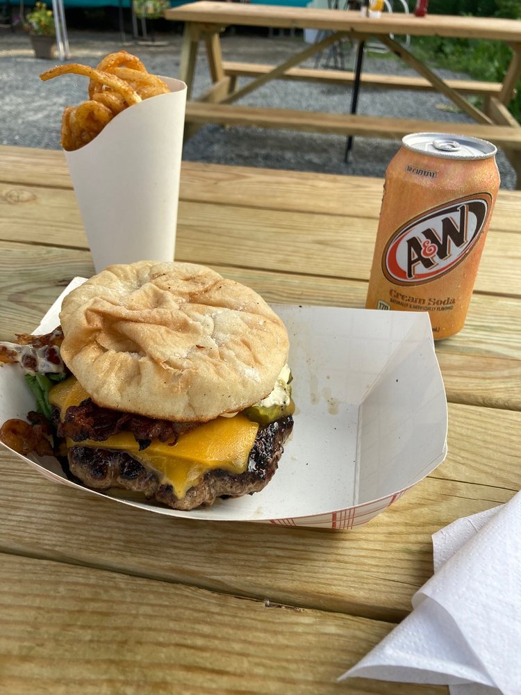 RED TRACTOR FOOD TRUCK - Updated July 2025 - 268 Montgomery Rd, East ...