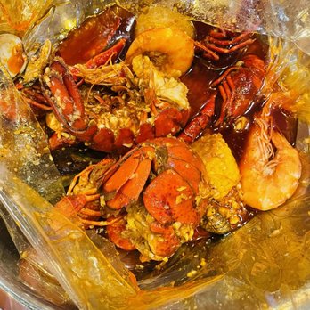 THE CRAWFISH HUT - Updated October 2024 - 334 Photos & 243 Reviews ...