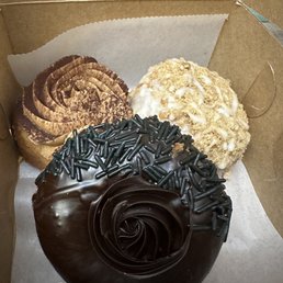 BEACON DOUGHNUTS - Updated November 2025 - 588 Photos & 274 Reviews ...