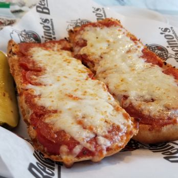 BELLACINO S PIZZA GRINDERS Updated March 2025 72 Photos 56 Reviews 1620 East Michigan Rd Shelbyville Indiana Pizza Restaurant Reviews Phone Number Yelp