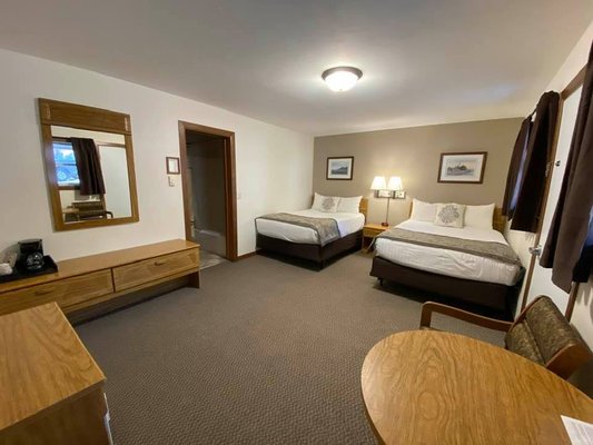 VILLAGE VIEW INN - Updated December 2025 - 58 Photos & 15 Reviews ...