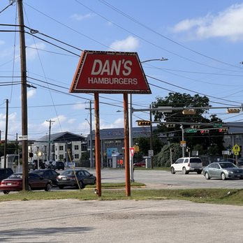 DAN’S HAMBURGERS - AUSTIN - Updated December 2025 - 169 Photos & 229 ...