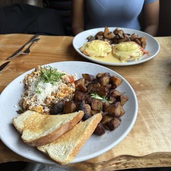 BISTRO 76 CAFE & CATERING - Updated April 2025 - 635 Photos & 449 ...