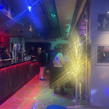 ECHO BOX - Updated March 2025 - 58 Photos & 16 Reviews - 1633 Q St NW ...