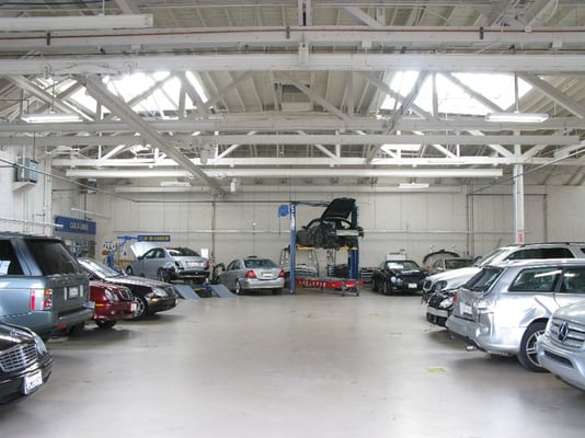 EUROPEAN COLLISION CENTER - 12TH STREET - Updated January 2026 - 27 ...