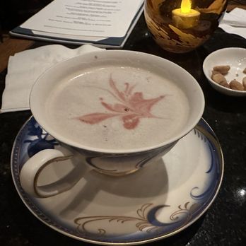 LEWERS LOUNGE - 273 Photos & 258 Reviews - 2199 Kalia Rd, Honolulu ...