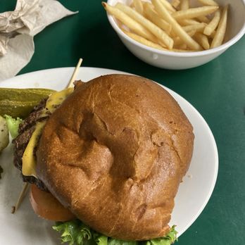 HAPPY BURGER DINER - Updated May 2025 - 609 Photos & 731 Reviews - 5120 ...