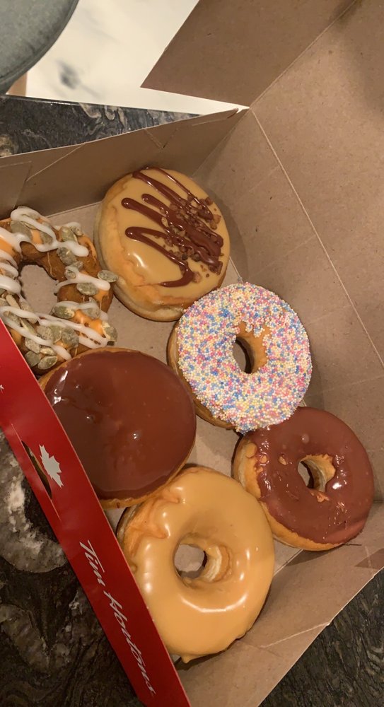 TIM HORTONS - Updated December 2025 - 15 Photos - 4819, Av. Van Horne ...