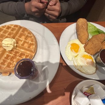 MANOR GRILL & BAR - Updated February 2025 - 1152 Photos & 357 Reviews ...