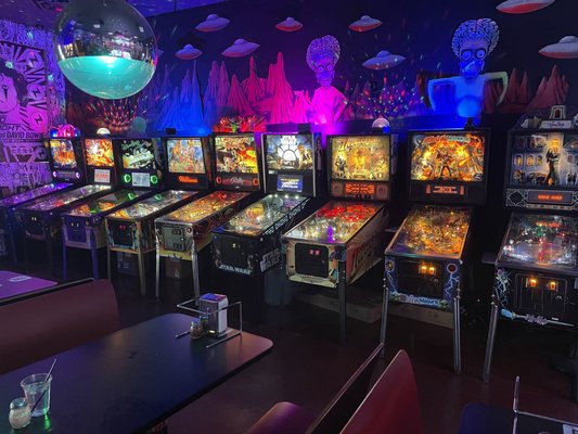 STARDUST PINBAR - 204 Photos & 149 Reviews - 401 W Van Buren St ...