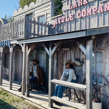 LARK RANCH - Updated October 2025 - 75 Photos & 45 Reviews - 1611 N ...