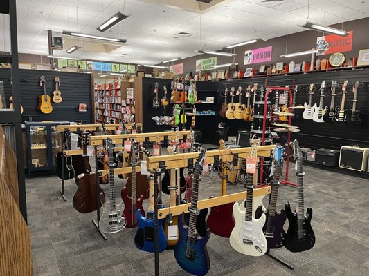 BOOKMANS ENTERTAINMENT EXCHANGE - Updated December 2025 - 161 Photos ...