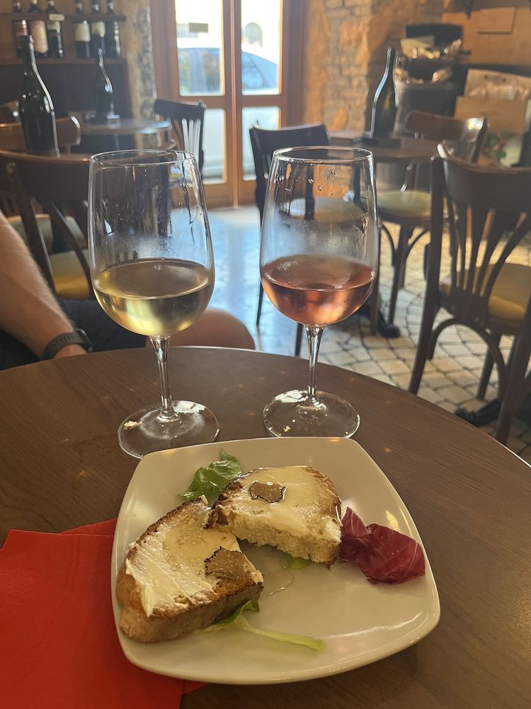 VIN ALLEGRO - 30 Photos & 31 Reviews - Piazza Giuditta Tavani Arquati ...