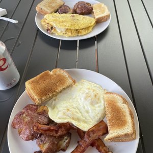 RED FOX DINER - 118 Photos & 99 Reviews - Breakfast & Brunch - 2041 NE ...