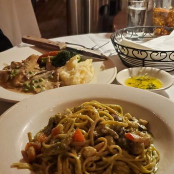 THE MISSION SQUARE RESTAURANT & LOUNGE - Updated September 2025 - 680 ...