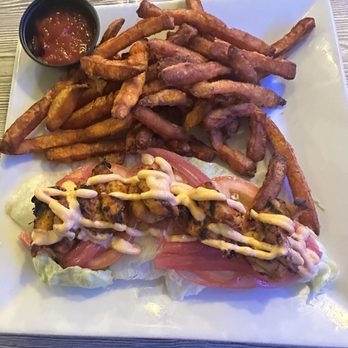 SHORE HOUSE BAR & GRILL - Updated May 2026 - 19 Photos & 32 Reviews ...