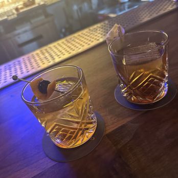 LESS TRAVELED - Updated August 2024 - 71 Photos & 28 Reviews - 959 ...