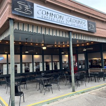 COMMON GROUNDS COFFEEHOUSE & CAFE - Updated December 2025 - 107 Photos & 105 Reviews - 335 Huey ...
