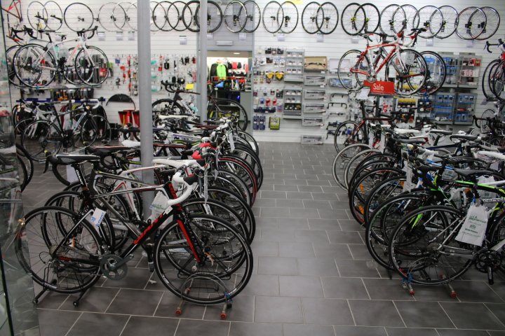 JE JAMES CYCLES - Updated July 2025 - Erskine Rd, Rotherham, South ...