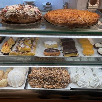 PADARIA RIBEIRO - Updated October 2025 - 78 Photos & 30 Reviews - Praça ...