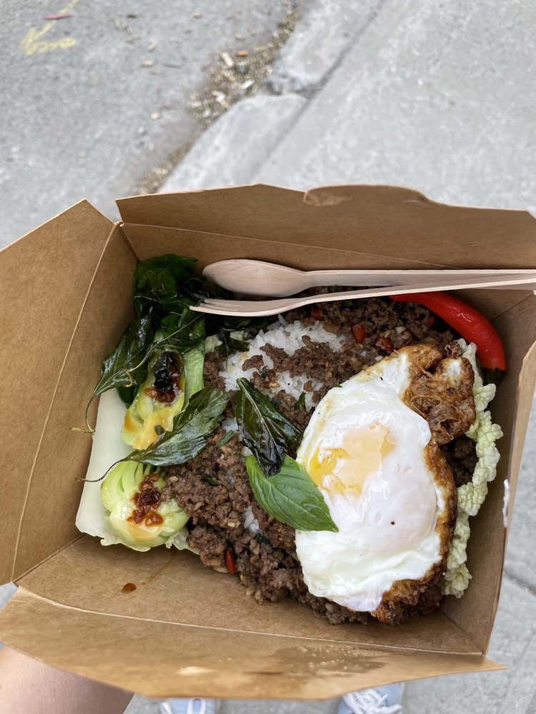 KRAPOW - Updated May 2024 - 15 Photos - 1139a Avenue du Mont-Royal E ...