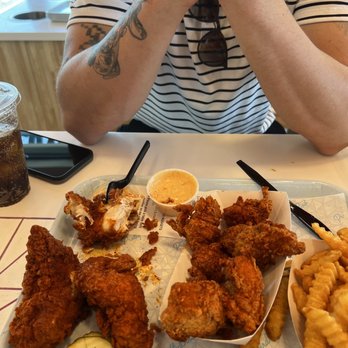 PRETTY BIRD - Updated March 2025 - 100 Photos & 102 Reviews - 7169 S ...