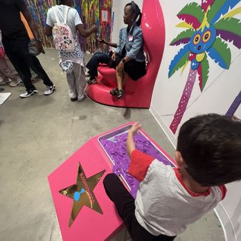 SLOOMOO INSTITUTE - LOS ANGELES - Updated December 2024 - 138 Photos ...