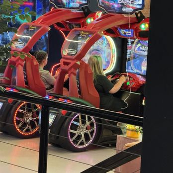 TAPIT SOCIAL HOUSE - Updated January 2026 - 37 Photos - 42 N Main St ...