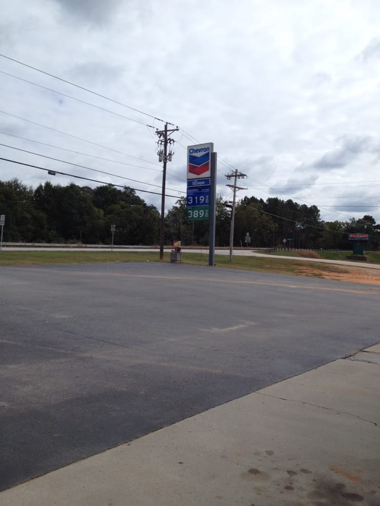 ROYAL FOOD STORE - 1061 Hwy 106, Toccoa, Georgia - Gas Stations - Phone ...