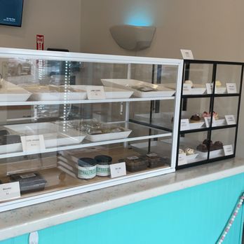 CRUM CAKES BAKERY - Updated October 2025 - 120 Photos & 21 Reviews ...