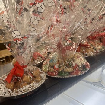 CALANDRA’S ITALIAN & FRENCH BAKERY - Updated June 2024 - 238 Photos ...