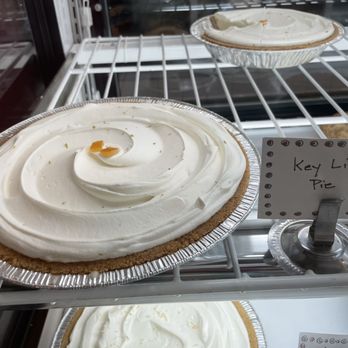 REAL PIE COMPANY - Updated July 2024 - 586 Photos & 447 Reviews - 2425 ...