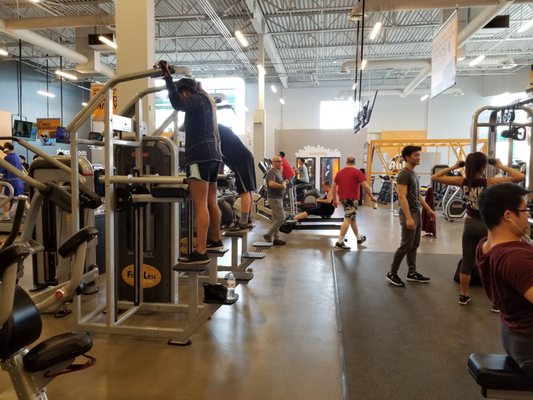 FIT4LESS - 20 Photos - 71 Cochrane Drive, Markham, Ontario - Gyms ...