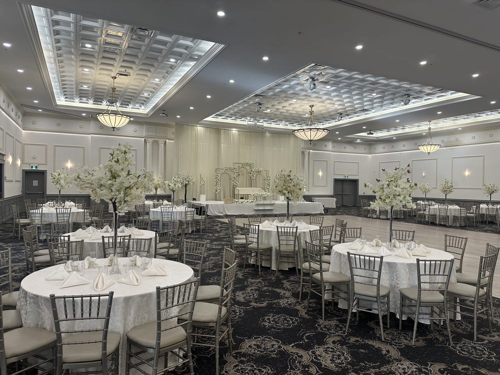 METROPOLITAN CENTRE - Updated January 2026 - 31 Photos - 3840 Finch ...