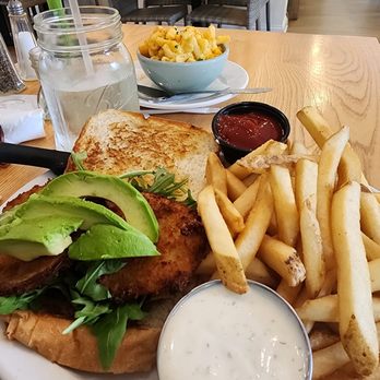 JUNIPER ON MAIN - Updated June 2024 - 692 Photos & 422 Reviews - 110 E ...