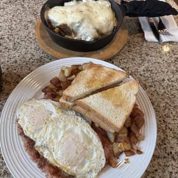 FLYING PIG CAFE - Updated October 2025 - 226 Photos & 271 Reviews - 825 ...