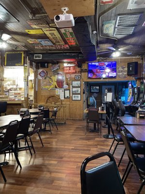 YELLOW DOG CAFE & BAR - Updated September 2025 - 29 Photos & 26 Reviews ...